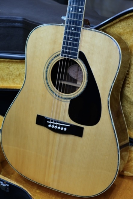 Guitar Acoustic Yamaha FG-400D - Piano Luxury